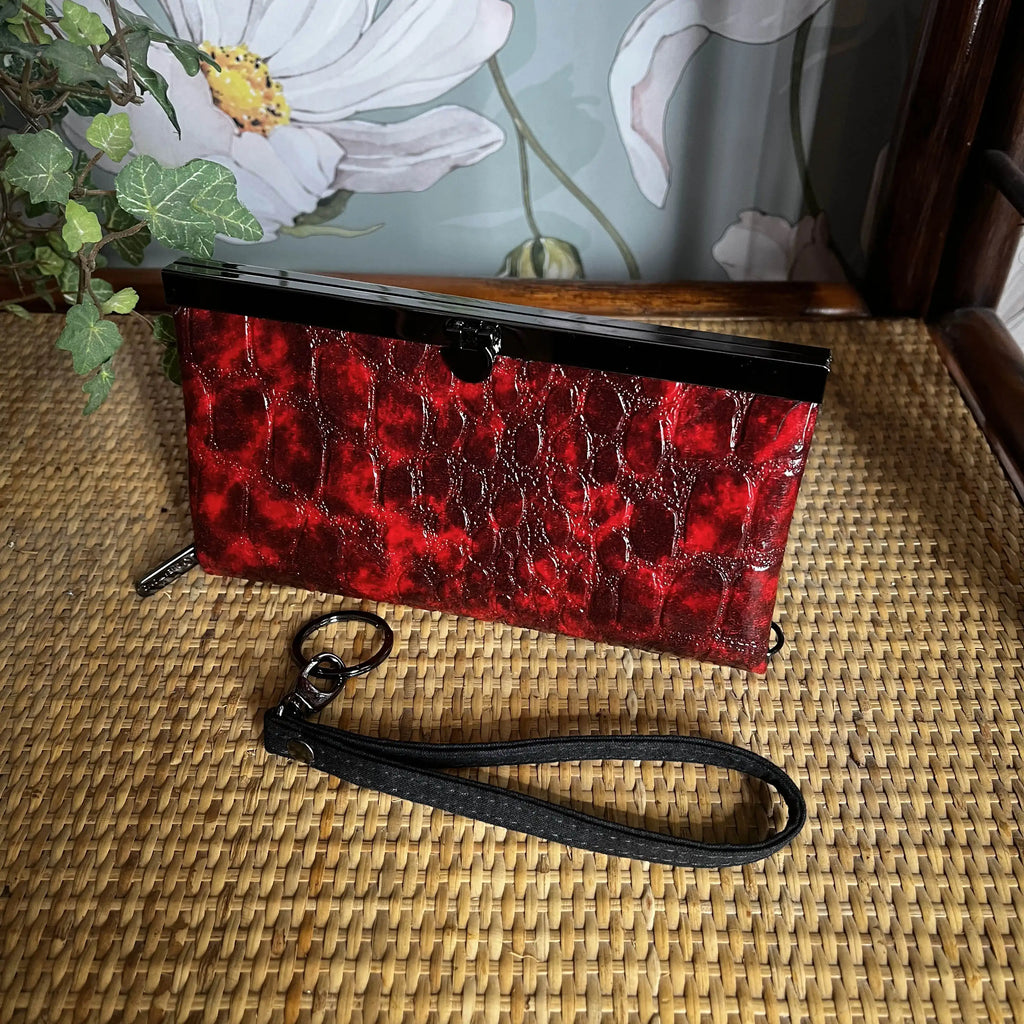 Diva - Red Alligator Faux Leather / Gunmetal – TTLG Creations